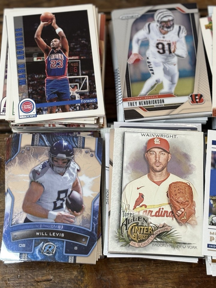 SPORTS CARD LOT Football Baseball Basketball Vintage Modern Over 400 ...