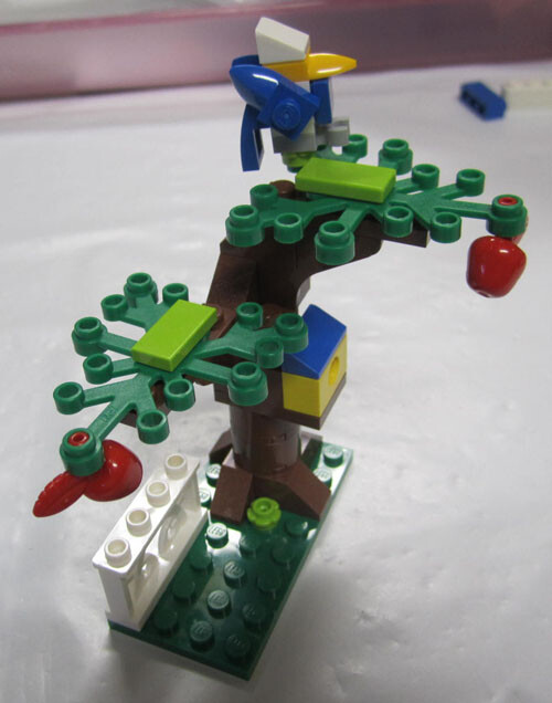 Lego Bird in a Tree (37 pieces) #40400 | eBay