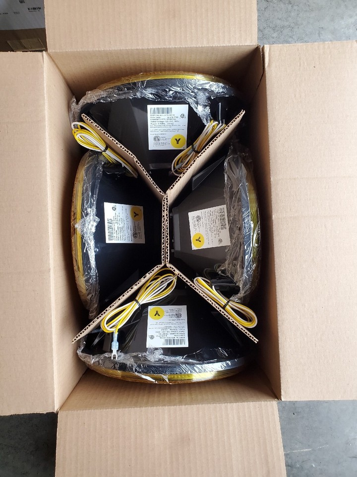 Traffic Signal Light New (4) 12” Dialight YELLOW LED Module 120V 433 ...