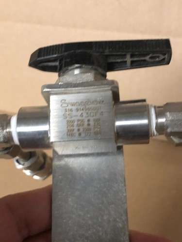 SWAGELOK SS-43GF4 BALL VALVE 1/4" STAINLESS STEEL | eBay