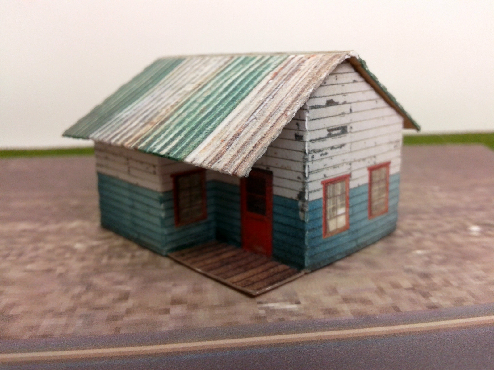 N Scale Buildings - 4 pcs Small Weathered Buildings / Shanty ...