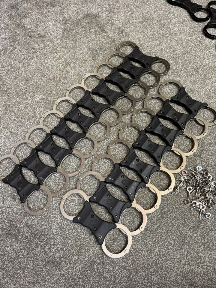 Ex Police Hiatt Rigid Handcuffs With Serial Security Cuffs Displays ...