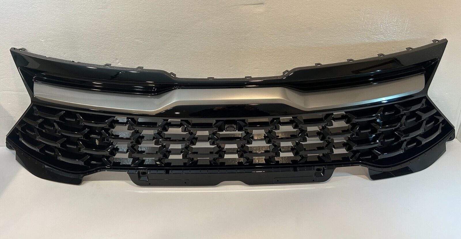 2023 KIA SPORTAGE FRONT UPPER GRILL GRILLE OEM 86350 P1EB0 | eBay