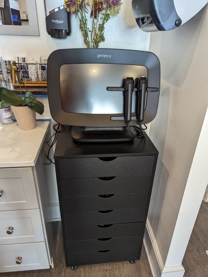 Geneo Glo2Facial machine - professional use, new | eBay