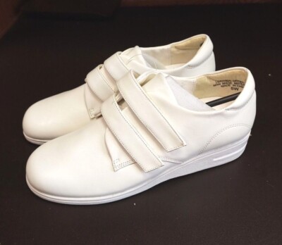 24 Hour Comfort Women's Wide Width Leather Shoes *** Read Description ...