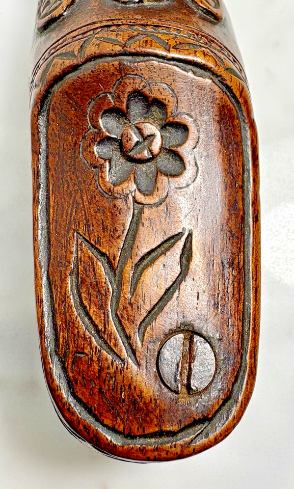 Antique Expertly Hand Carved Eagle on Shoe Folk Art Treen Snuff Box ...