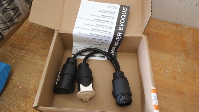 Land Rover Discovery 5 Tow Bar Electrics 13 Pin Adaptor Plug Genuine ...