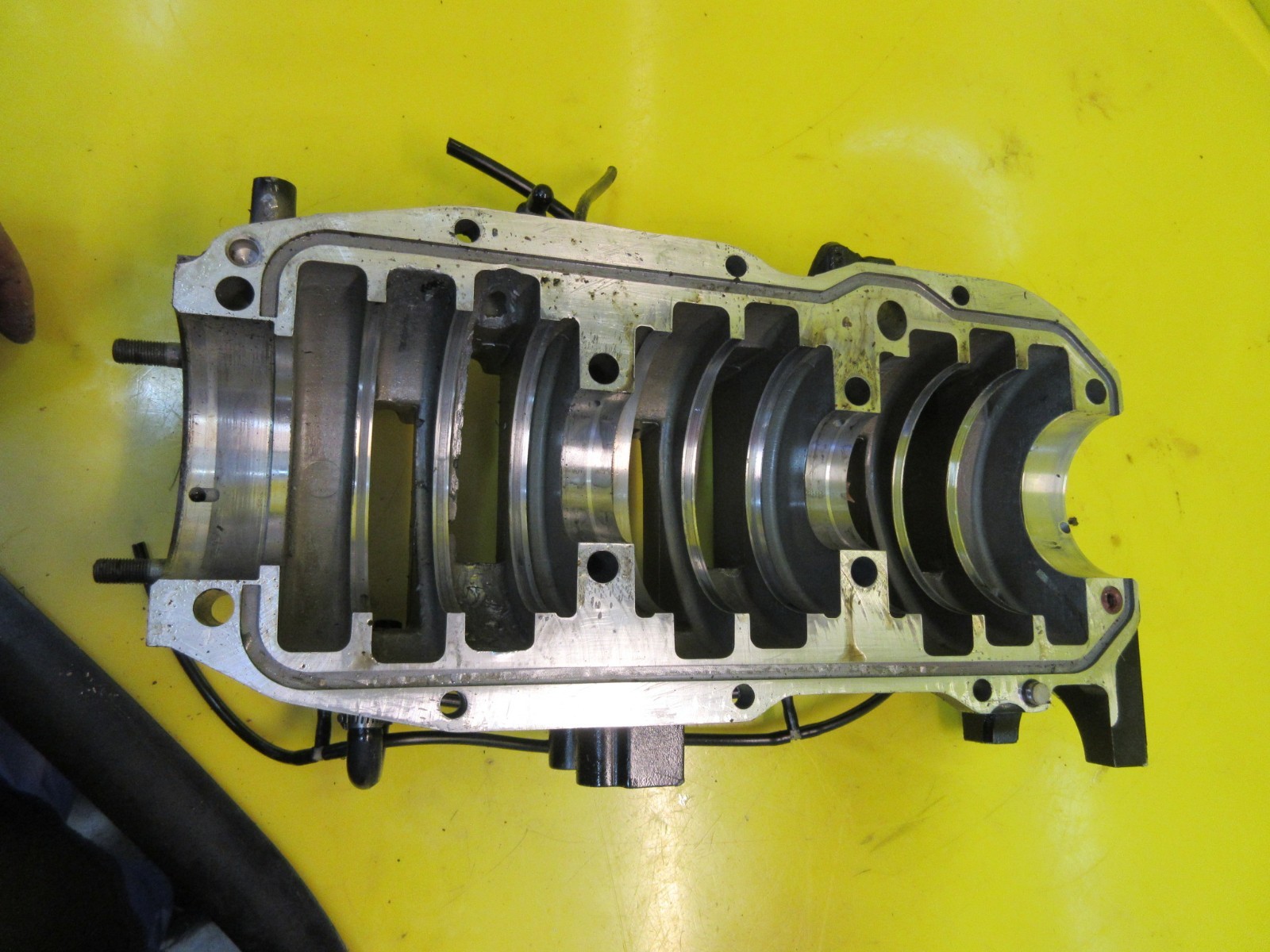 MERCURY MARINER OUTBOARD 2.5 L V6 XRi XR6 150/175/200 ENGINE MOTOR CASE ...