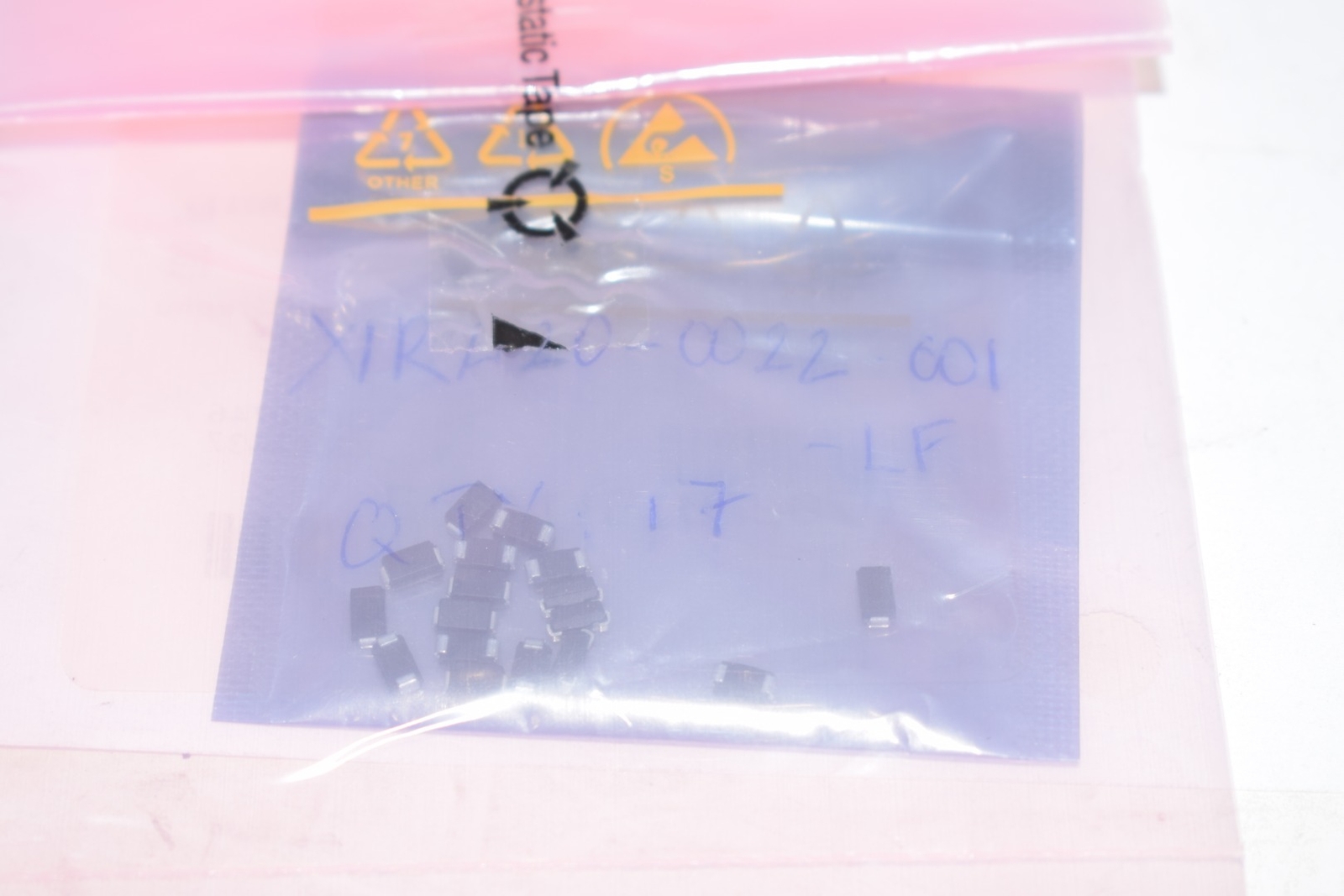 Lot of 17 NEW Diodes SMAJ58A-13-F 93.6V Clamp 4.3A Ipp Tvs Diode ...