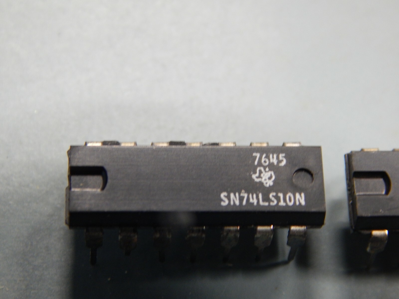 (LOT OF 3) - PN# SN74LS10N, N74LS10N - TEXAS INSTRUMENT - MICROCIRCUIT ...
