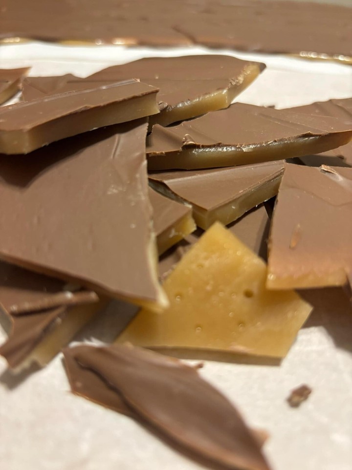 ENGLISH TOFFEE Fresh home made Toffee Candy ORIGINAL WITH NO NUTS FAST ...