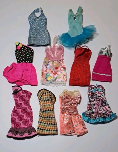 Large Lot Of 130+ Vintage Barbie Doll Clothes & Accessories Shoes ...