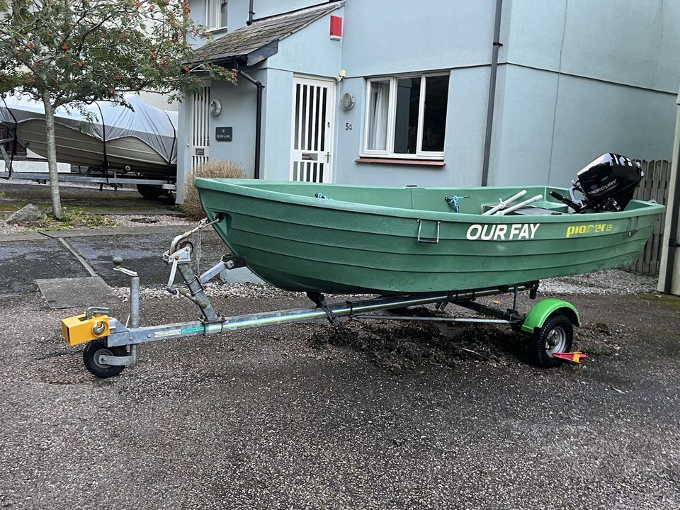 PIONER 13 Boat + 9.9 Mercury Outboard And Trailer | eBay UK