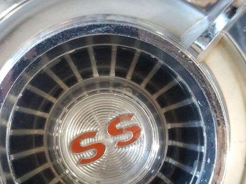 1964 Chevy Impala SS/ Malibu SS Wheel Hub Cap Cover OEM Used | eBay