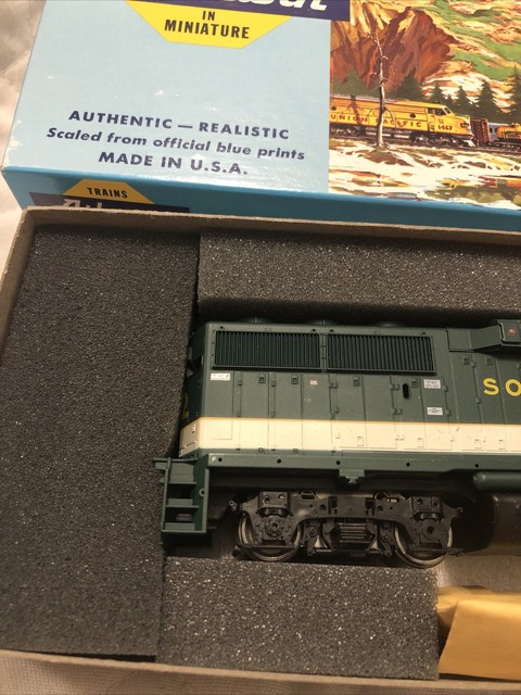 HO Scale Athearn Gp59 Southern Diesel Locomotive 4610 for sale online ...