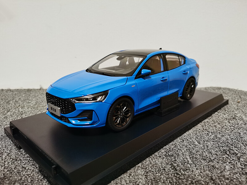 2022 Ford Focus Blue