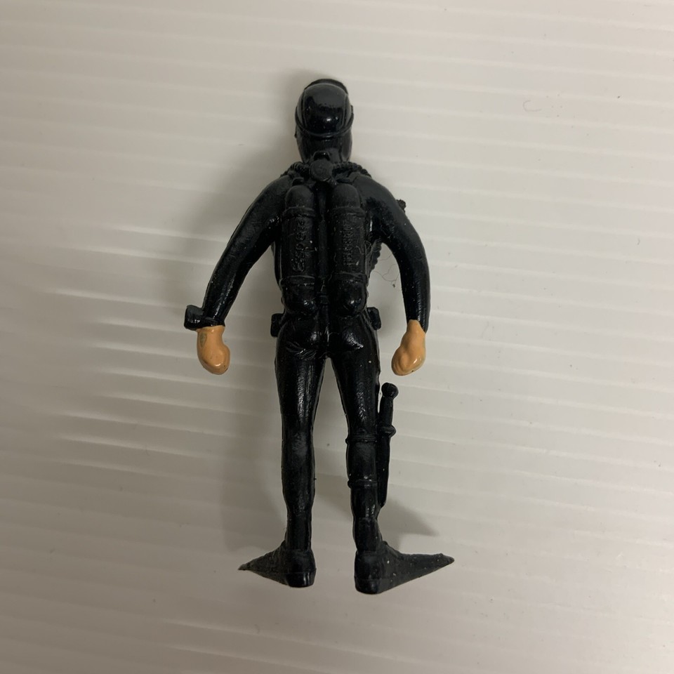 Figurine Tintin esso Belvision 1973 The Lake Aux Sharks - Diver No. 1 ...