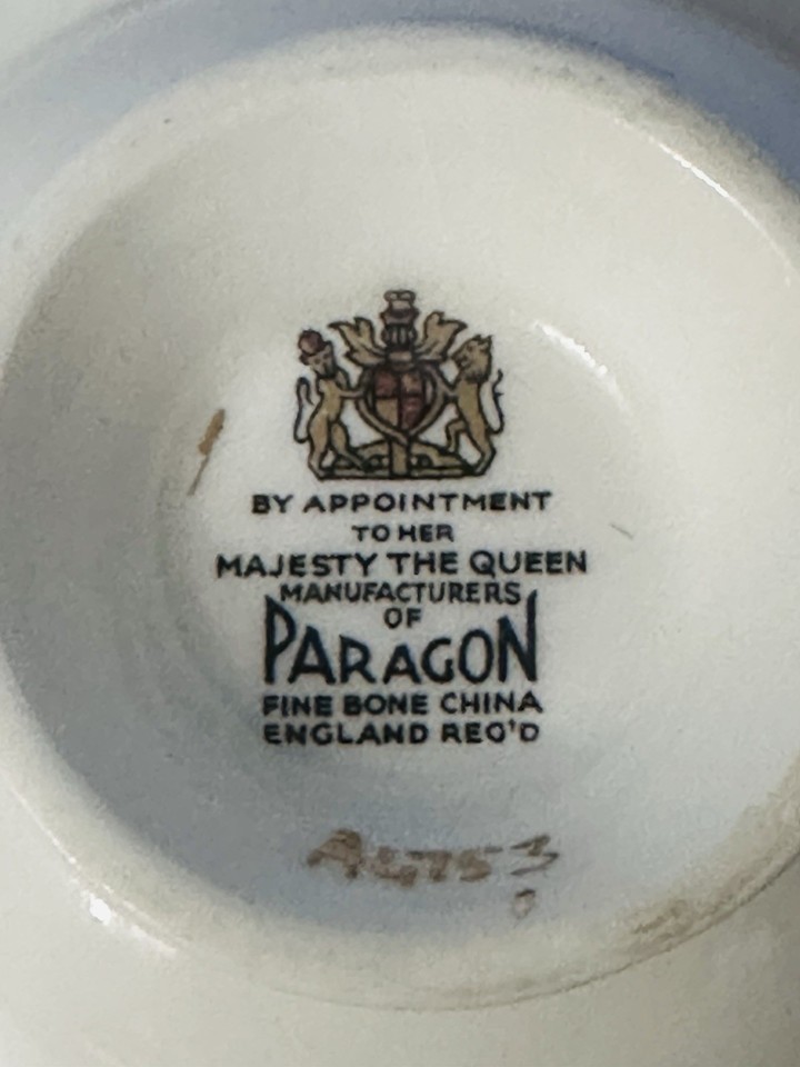 Paragon Bone China Footed Teacup & Saucer Fans w/Gold Accents Dark ...