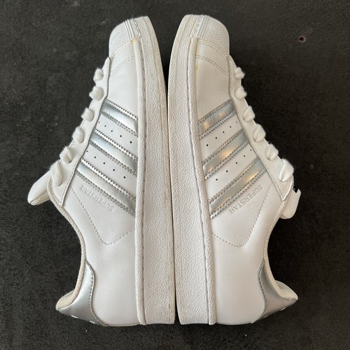 VNDS!!! ADIDAS SUPERSTAR WHITE SILVER METALLIC SHELL TOES - Size 7 ...
