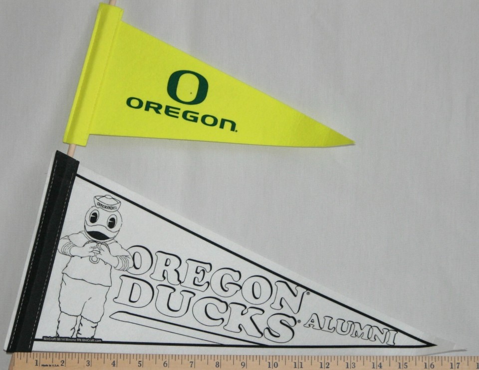 2 University of Oregon Ducks Felt Pennants Oregon "O" & Colorable ...