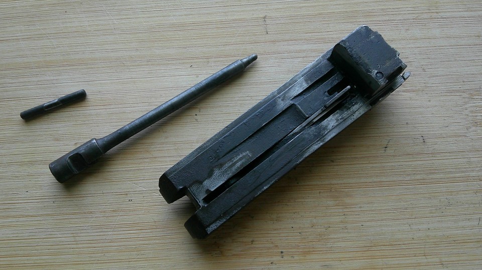 Winchester Model 1897 12 GA Bolt Assembly W/ Firing Pin Extractors ...