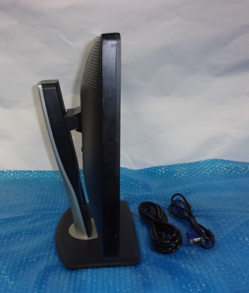 Dell P2213f 22" Widescreen LCD Monitors With Stand, VGA,DC & Power Cord ...