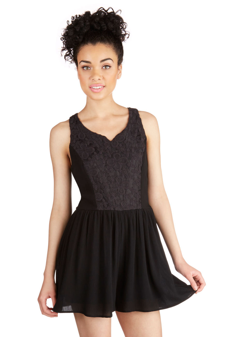 Modcloth Get Your Chic On Black Romper Lace Back Sz. L Moon Collection ...