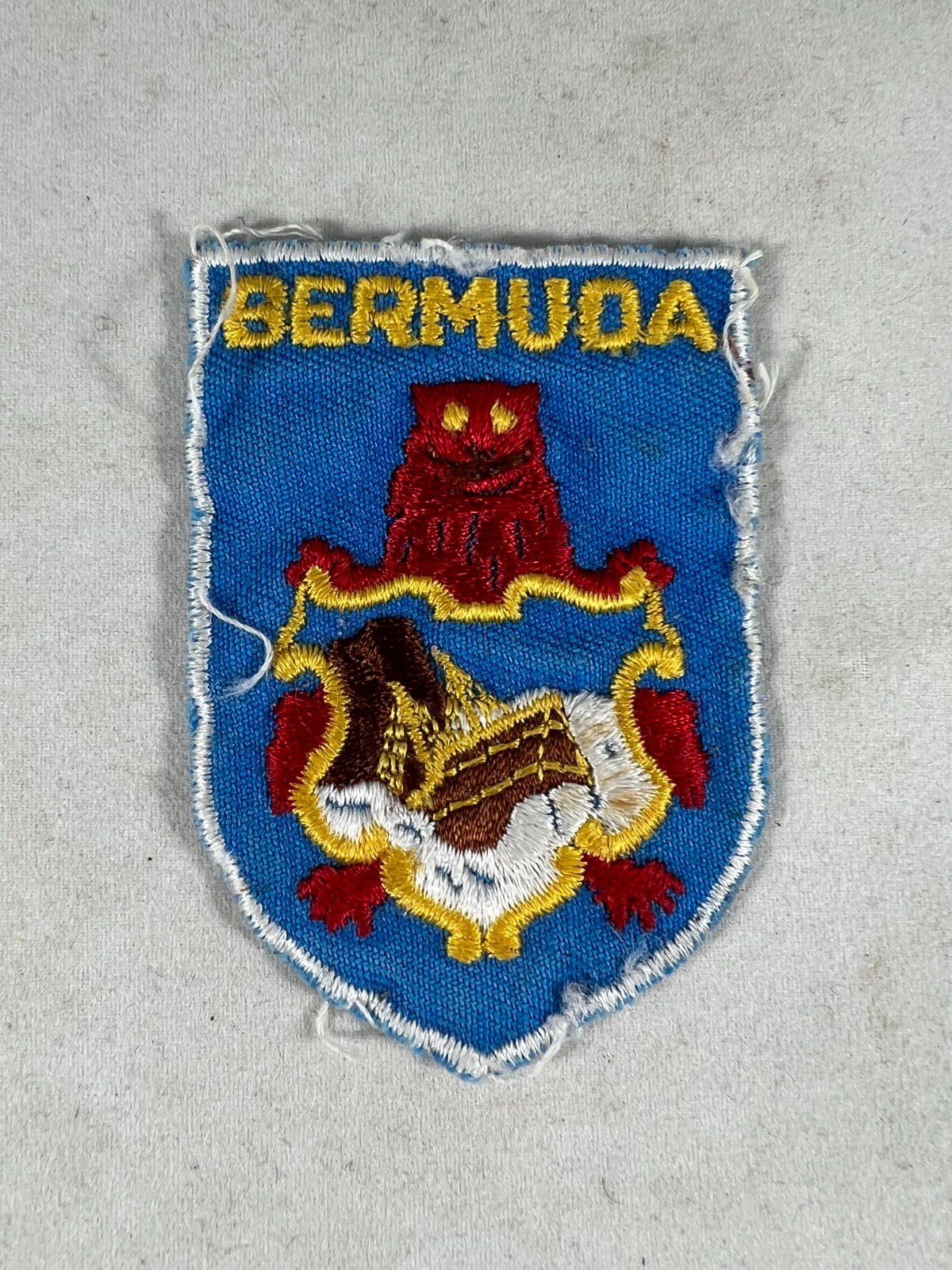 Vintage Sew On Patch - Bermuda Caribbean - Crest Coat of Arms Fabric 2. ...