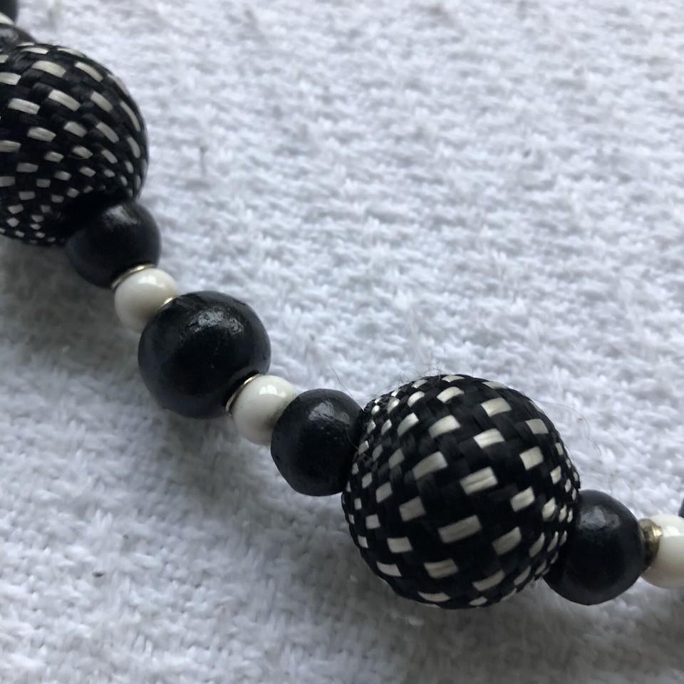 Black And White Wrapped Beaded Single Strand Necklace | eBay
