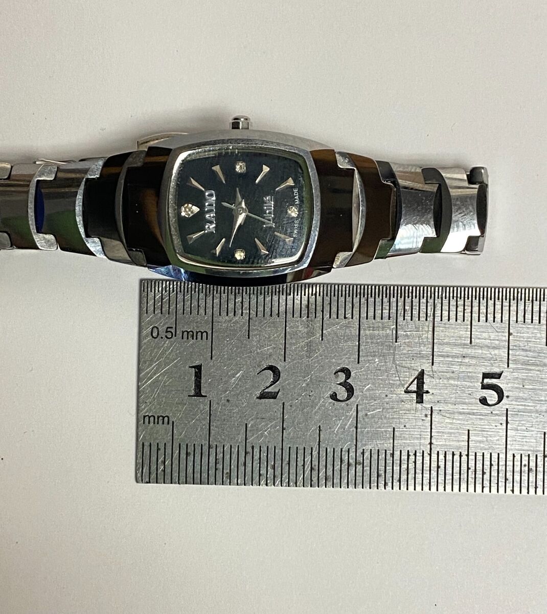 RADO Jubilee Women's Watch with Diamonds And Sapphire Glass RADO Jubilee Women's Watch with Diamonds And Sapphire Glass