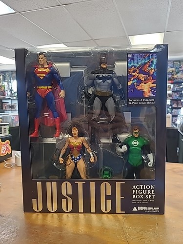 JUSTICE LEAGUE Box Set & Comic Superman Batman Wonder Woman Green ...