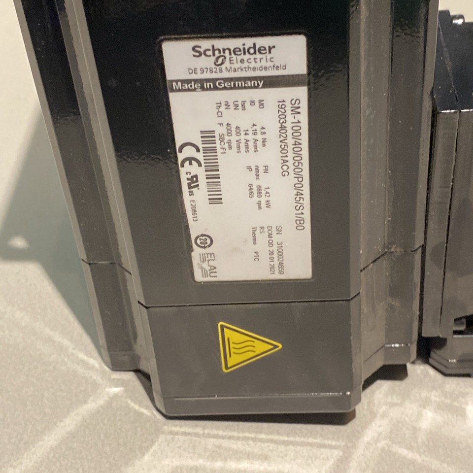 NEU ELAU Schneider SM-100-40-050-P0-45-S1-B0 Servomotor 400V 4000RPM ...