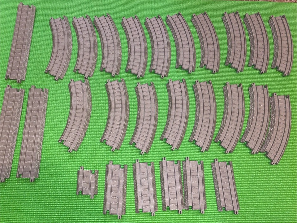 Thomas & Friends TrackMaster Motorized Railway Ultimate Track 2013 Pack ...