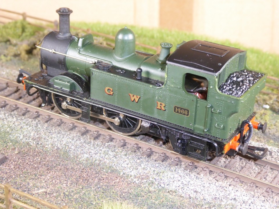 Airfix 00 Gauge GWR Class 14XX Steam Tank Loco 0-4-2T no 1466 GWR Green ...