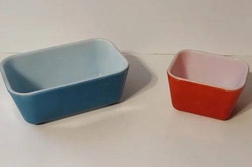 Set of (2)Vintage PYREX Refrigerator Dishes Blue 502 & Red 501 NO LIDS ...