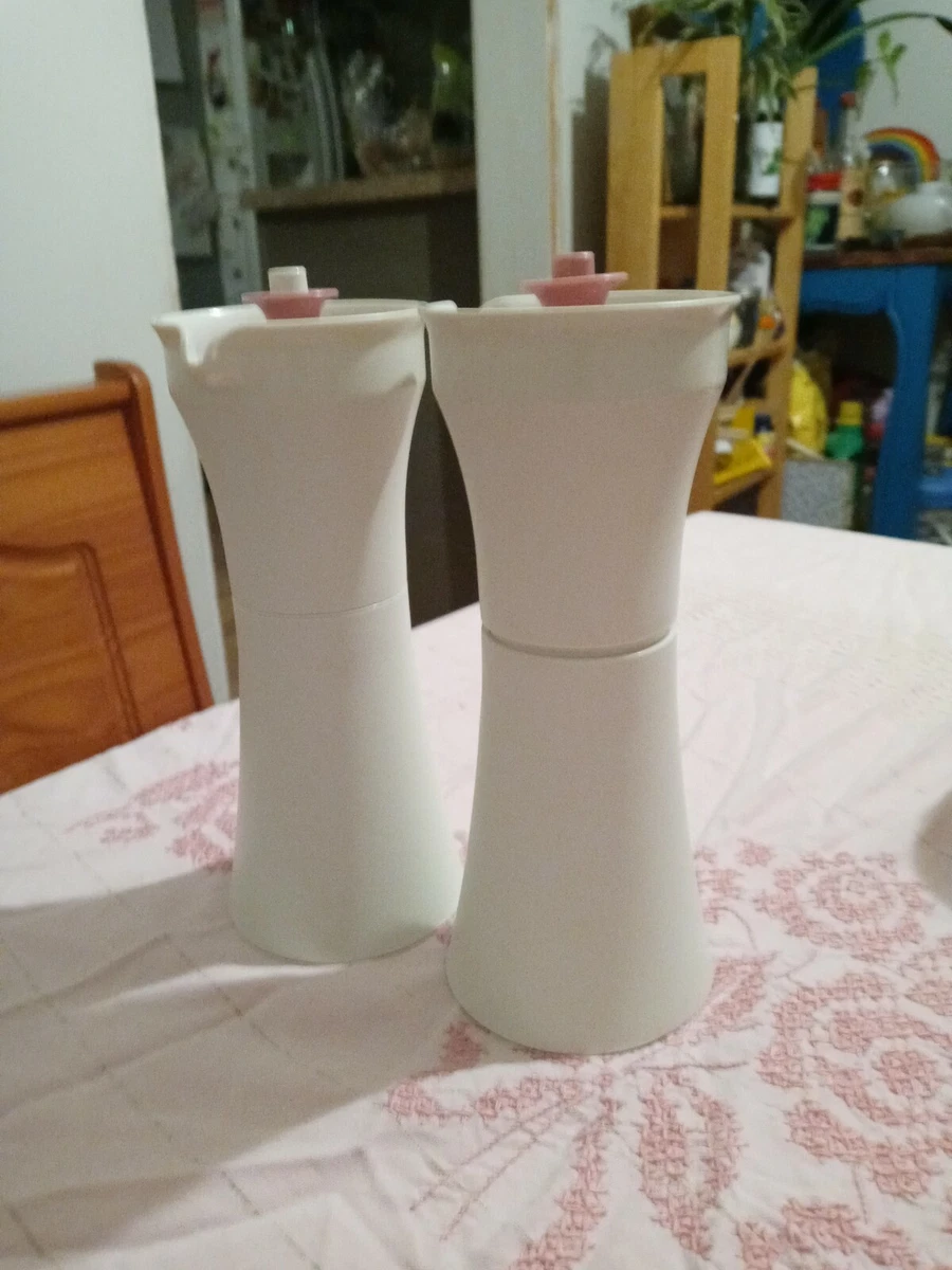 Tupperware Container Salad Dressing