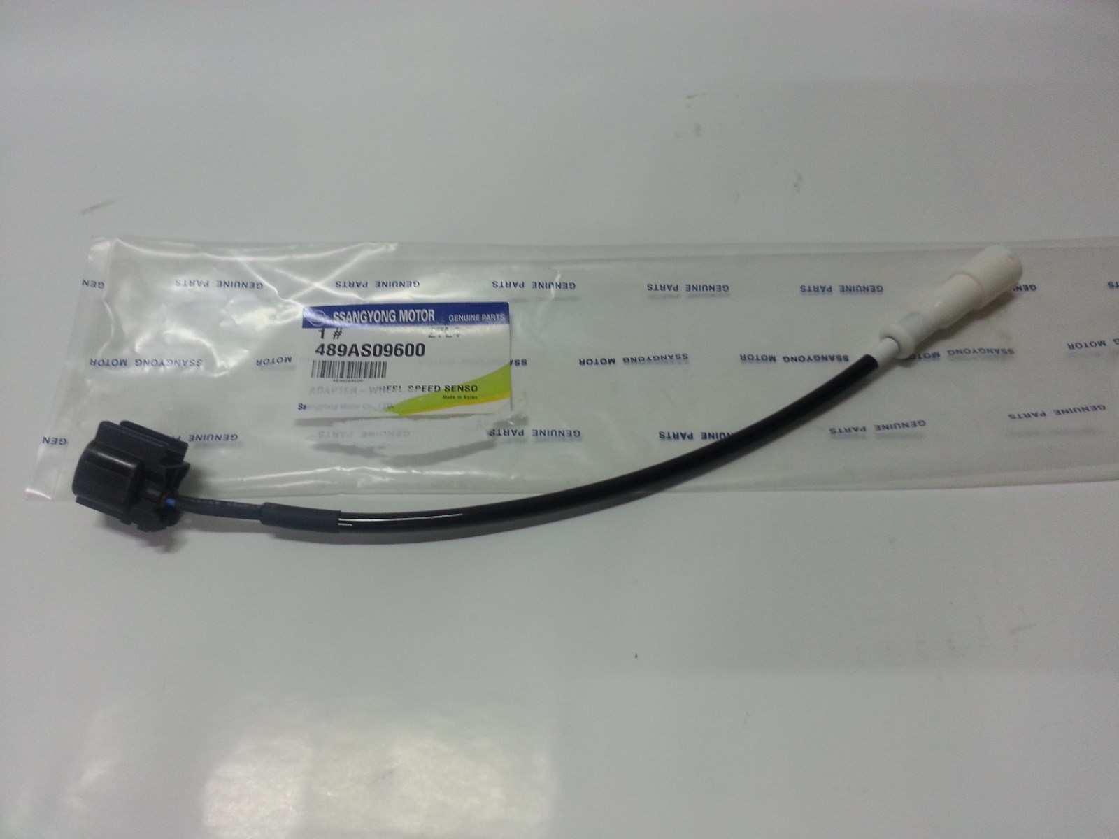 Genuine Front Wheel Speed Sensor Adapter for ACTYON,KYRON,REXTON ...