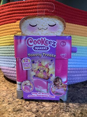 Cookeez Makery TOASTY TREATZ Toaster Oven Toy Scented Surprise Baked ...