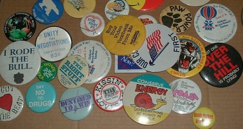 Lot of Vintage Pinback Buttons | eBay