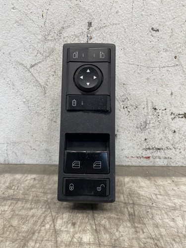 2023 Freightliner Cascadia 126 Power Window Switch A6609199001 (745 ...