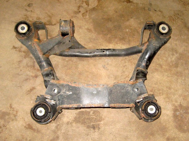 BMW Z4 Rear Axle Differential Subframe Cross Member 2003-2008 OEM E85 ...