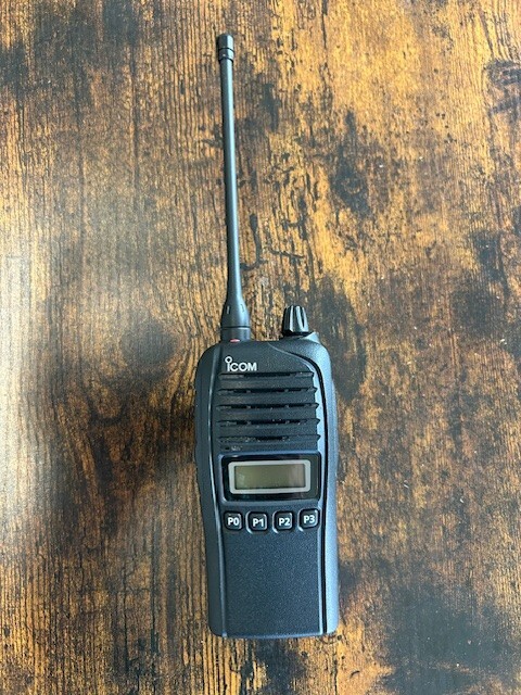 ICOM IC-F4230DS UHF Digital Handheld Radio | eBay