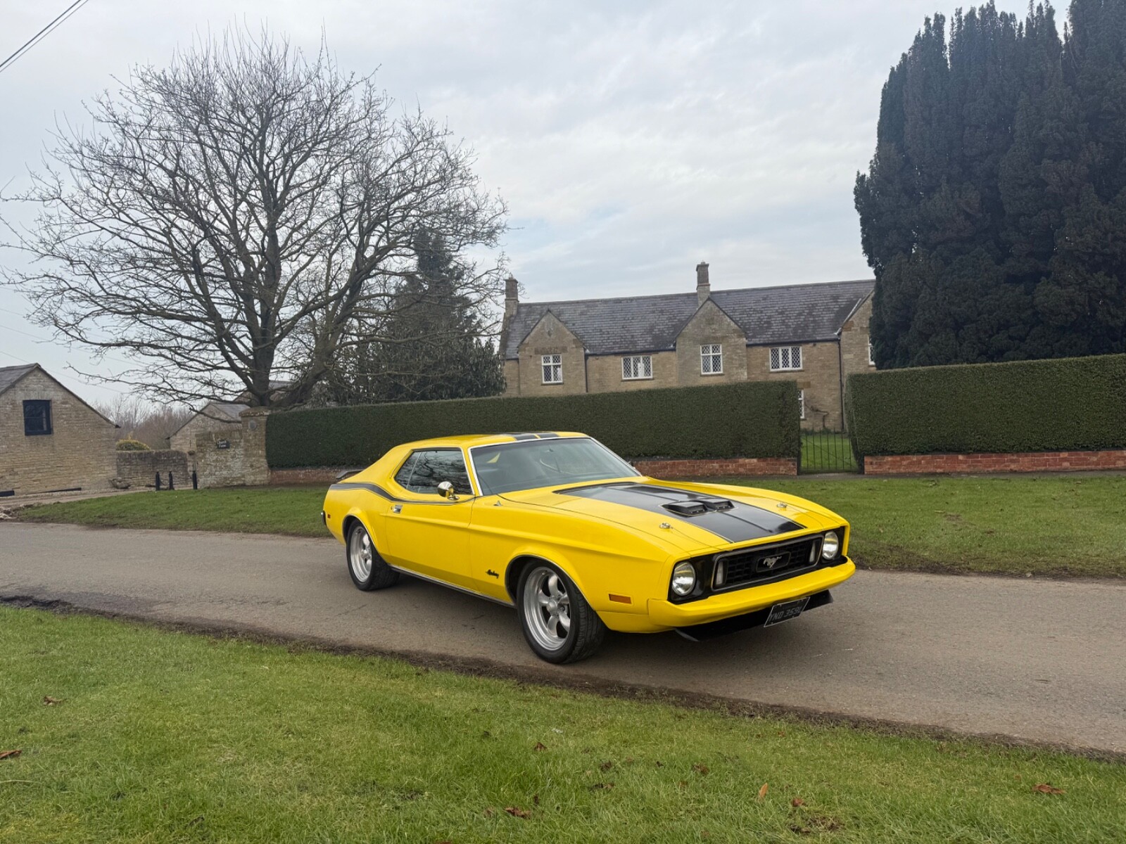 1973 Ford Mustang Mach 1 V8 - UK American Cars
