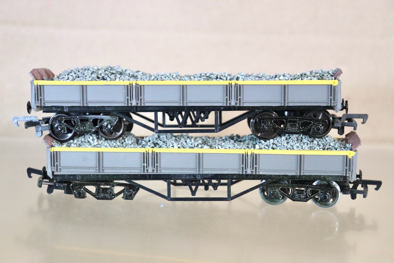 CAMBRIAN KIT BUILT RAKE of 2 BR DUTCH ENGINEERING TURBOT BALLAST WAGON ...