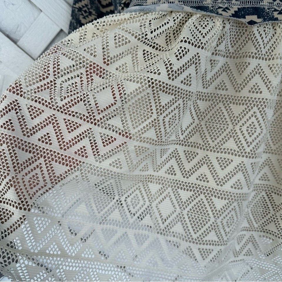 Hem and Thread Tribal Boho Print Top with Lace Hem M/L | eBay