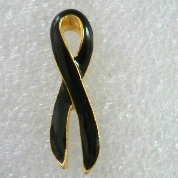 Black Ribbon Mourning Pin