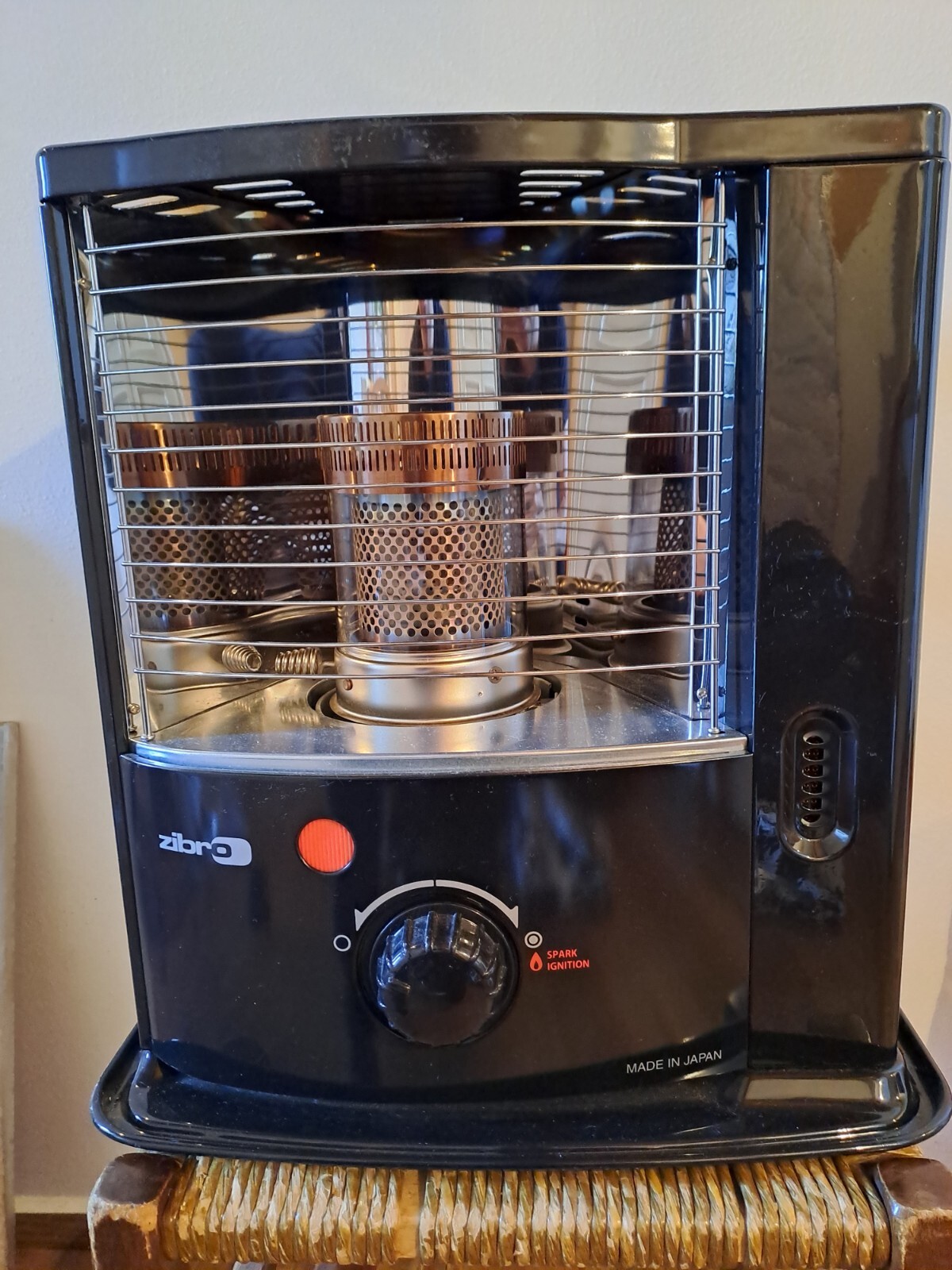 Zibro RS-22 Stufa Combustibile - Nera 8016738715903 | eBay