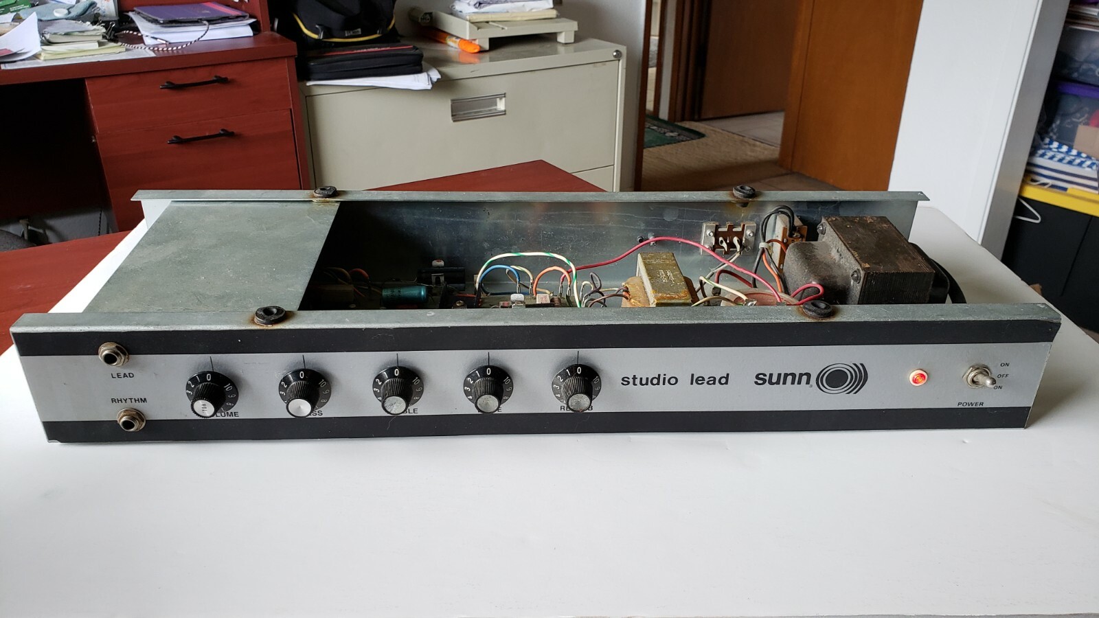 Buffalo Springfield - Sunn advertisement (1968) >> Vintage Guitar and Bass