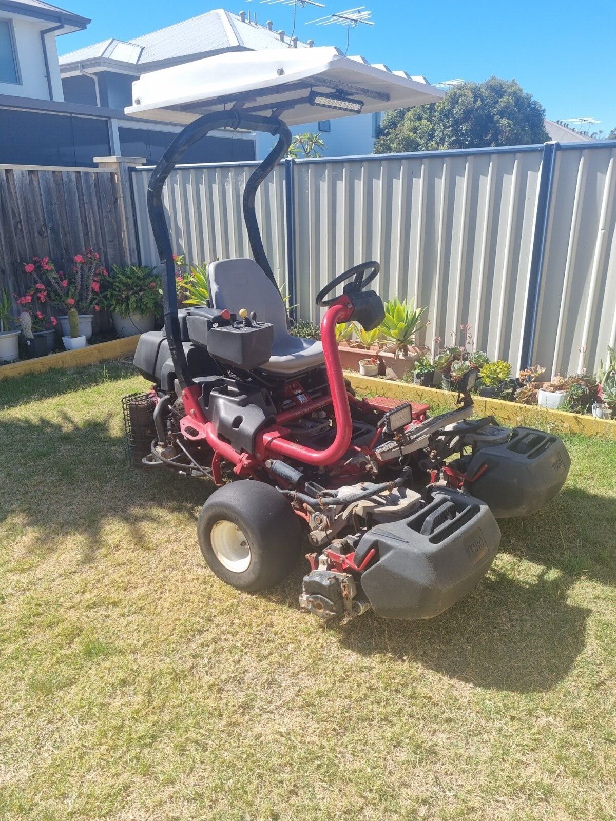 Toro Greenmaster 3420 Hybrid ride on lawn mower | eBay Australia
