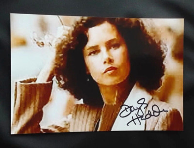 DAYLE HADDON CANADIEN MODEL AND ACTRESS AUTOGRAPHED SIGNED GLOSSY 4x6 ...